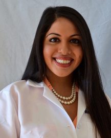 Meet our new Glaucoma surgeon Dr. Reena Garg!